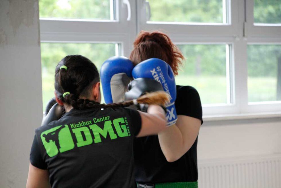 Frauenkickboxen und Krav Maga für Frauen in Schorndorf